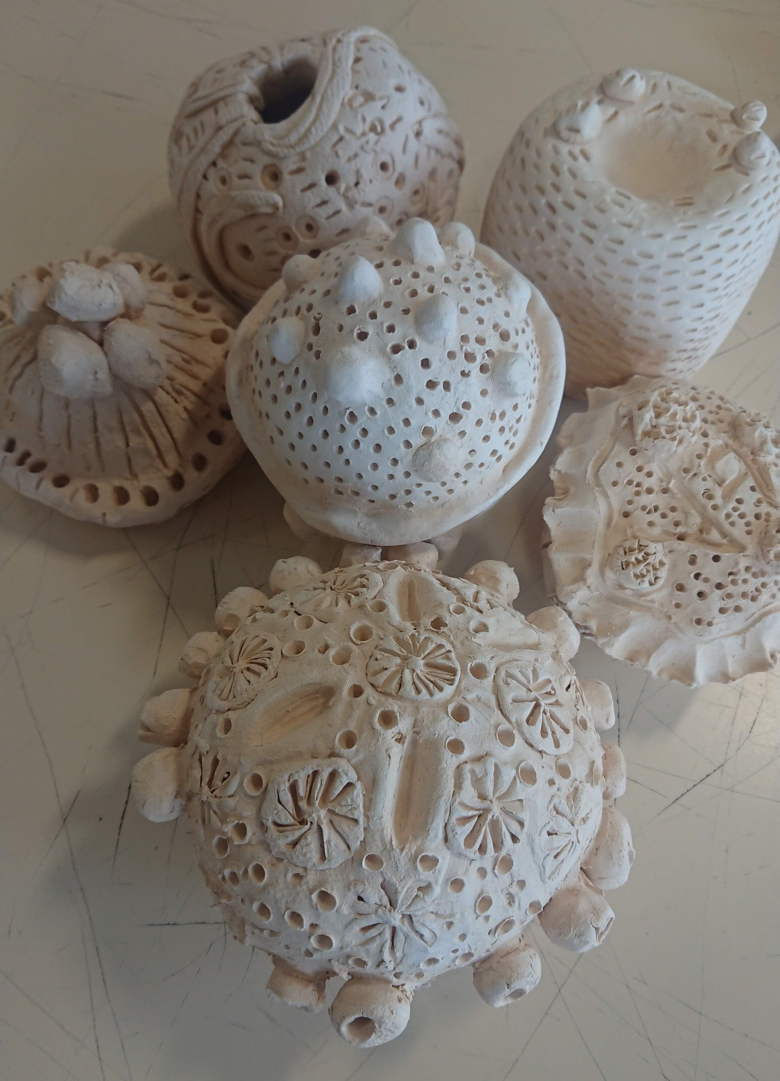 KS3 Easy Clay Project: Textured Vessels – The Art Teacher