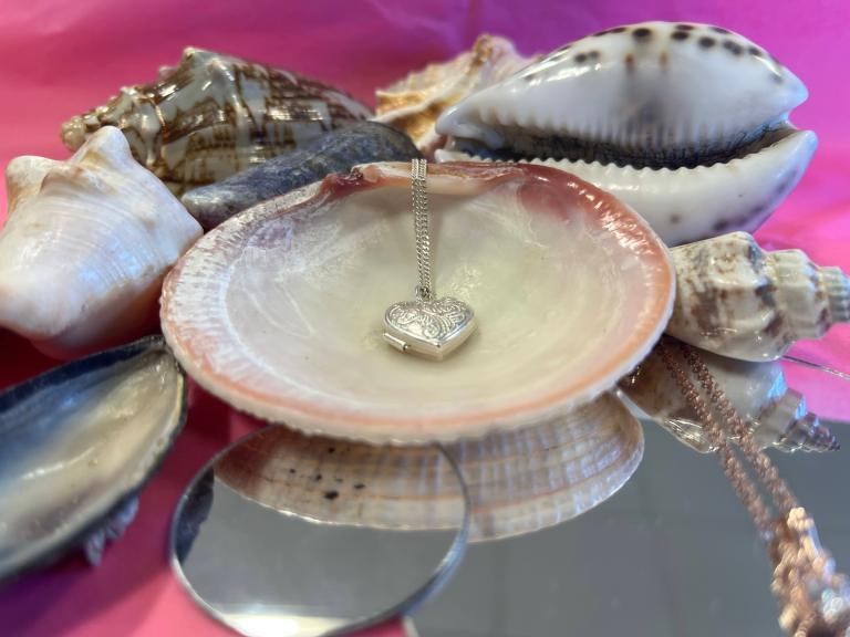 GCSE Art Project – Objects – The Art Teacher